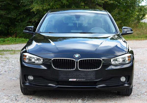 BMW 316 2015 in Kretinga on AUTOMOTO.COM.LV Black BMW 316 2015 in Kretinga, with an engine capacity of 2.00 L and mileage of 218 thousand km for 7999 β¬, photo 5 on AUTOMOTO.COM.LV