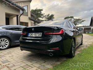 Melns BMW 316 2020 Rīga, ar dzinēja tilpumu 2.00 L un nobraukumu 136 tūkst. km par 22000 €, foto 3 vietnē AUTOMOTO.COM.LV