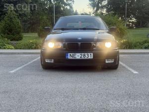Black BMW 316 1998 in Riga, with an engine capacity of 1.60 L and mileage of 0 thousand km for 2400 €, photo 2 on AUTOMOTO.COM.LV