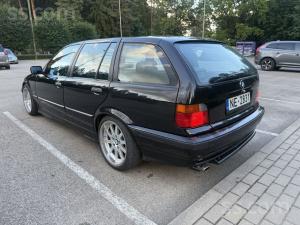 Black BMW 316 1998 in Riga, with an engine capacity of 1.60 L and mileage of 0 thousand km for 2400 €, photo 4 on AUTOMOTO.COM.LV