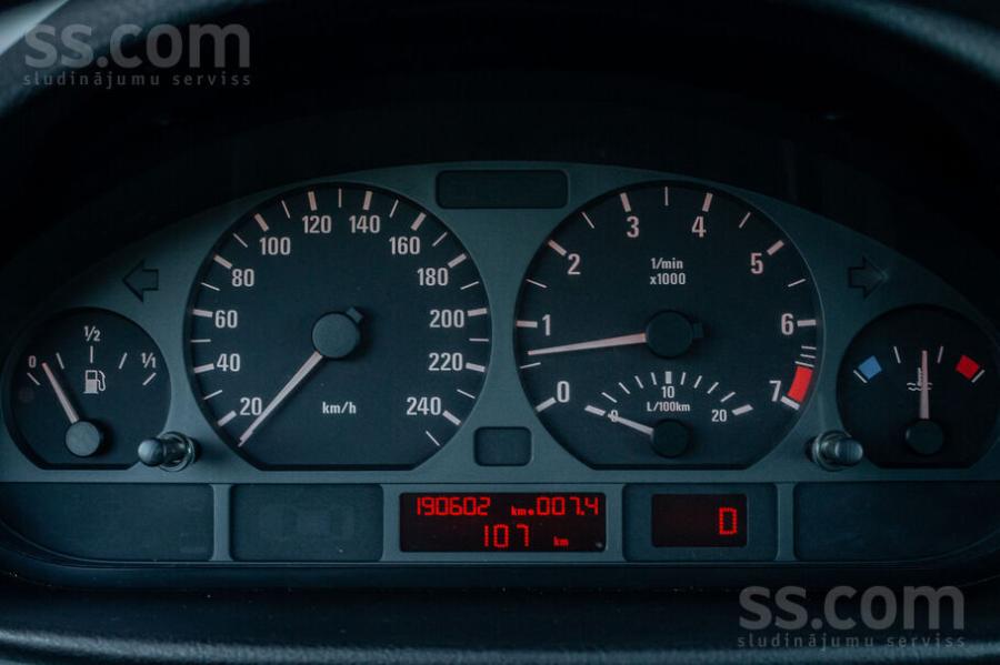 Черный БМВ 316 2004 в Елгава, объемом двигателя 1.80 л и пробегом 191 тыс. км за 3100 €, фото 15 на AUTOMOTO.COM.LV
