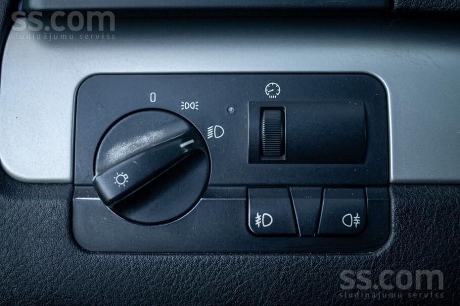 Черный БМВ 316 2004 в Елгава, объемом двигателя 1.80 л и пробегом 191 тыс. км за 3100 €, фото 21 на AUTOMOTO.COM.LV