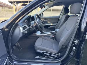 Melns BMW 316 2009 Jelgava, ar dzinēja tilpumu 1.60 L un nobraukumu 322 tūkst. km par 3890 €, foto 9 vietnē AUTOMOTO.COM.LV