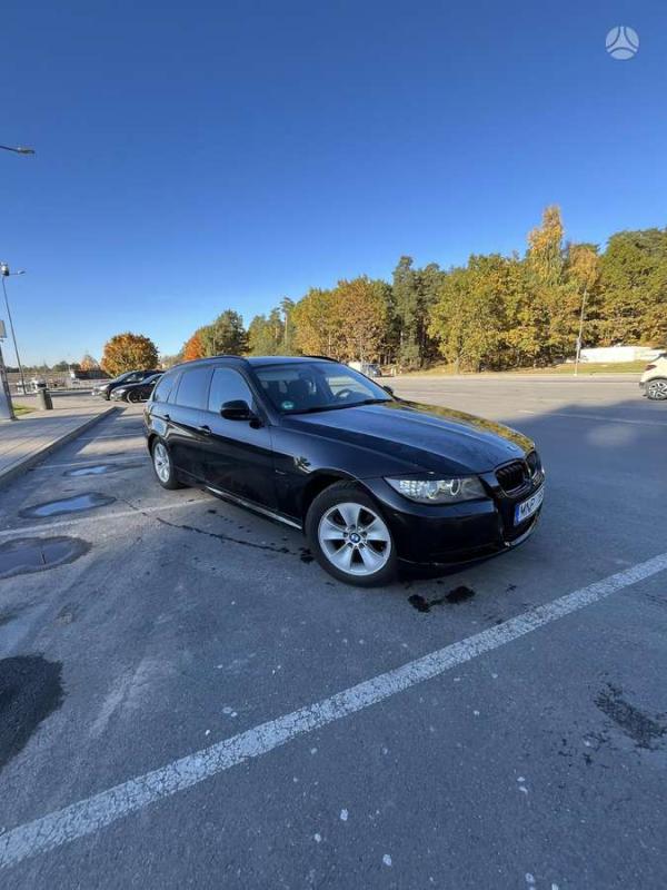 Black BMW 316 2010 in Alytus, with an engine capacity of 2.00 L and mileage of 208 thousand km for 3750 €, photo 2 on AUTOMOTO.COM.LV