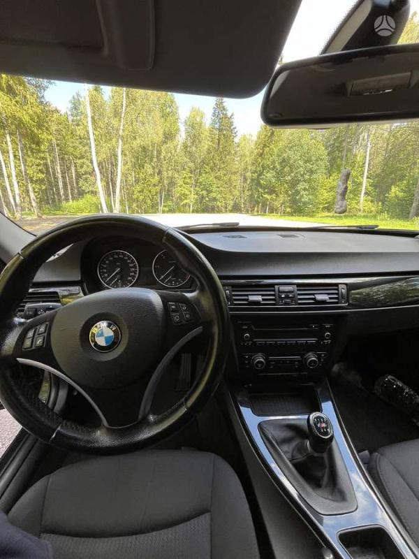 Black BMW 316 2010 in Alytus, with an engine capacity of 2.00 L and mileage of 208 thousand km for 3750 €, photo 3 on AUTOMOTO.COM.LV