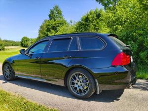 Black BMW 316 2010 in Trakai, with an engine capacity of 2.00 L and mileage of 291 thousand km for 3250 €, photo 18 on AUTOMOTO.COM.LV