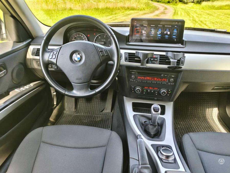 Black BMW 316 2010 in Trakai, with an engine capacity of 2.00 L and mileage of 291 thousand km for 3250 €, photo 20 on AUTOMOTO.COM.LV