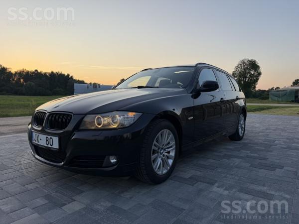 Black BMW 316 2010 in Valmiera, with an engine capacity of 2.00 L and mileage of 285 thousand km for 4400 €, photo 2 on AUTOMOTO.COM.LV