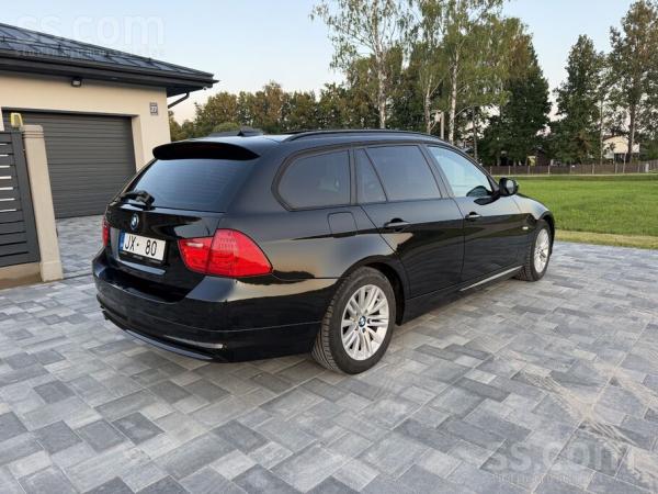 Black BMW 316 2010 in Valmiera, with an engine capacity of 2.00 L and mileage of 285 thousand km for 4400 €, photo 3 on AUTOMOTO.COM.LV