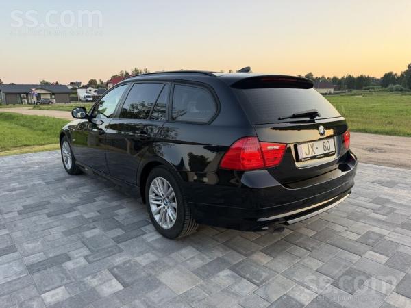 Black BMW 316 2010 in Valmiera, with an engine capacity of 2.00 L and mileage of 285 thousand km for 4400 €, photo 4 on AUTOMOTO.COM.LV