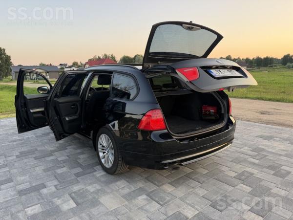 Black BMW 316 2010 in Valmiera, with an engine capacity of 2.00 L and mileage of 285 thousand km for 4400 €, photo 8 on AUTOMOTO.COM.LV