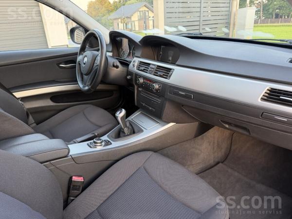 Black BMW 316 2010 in Valmiera, with an engine capacity of 2.00 L and mileage of 285 thousand km for 4400 €, photo 10 on AUTOMOTO.COM.LV