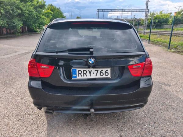 Melns BMW 316 2010 Šauļi, ar dzinēja tilpumu 2.00 L un nobraukumu 258 tūkst. km par 3950 €, foto 5 vietnē AUTOMOTO.COM.LV