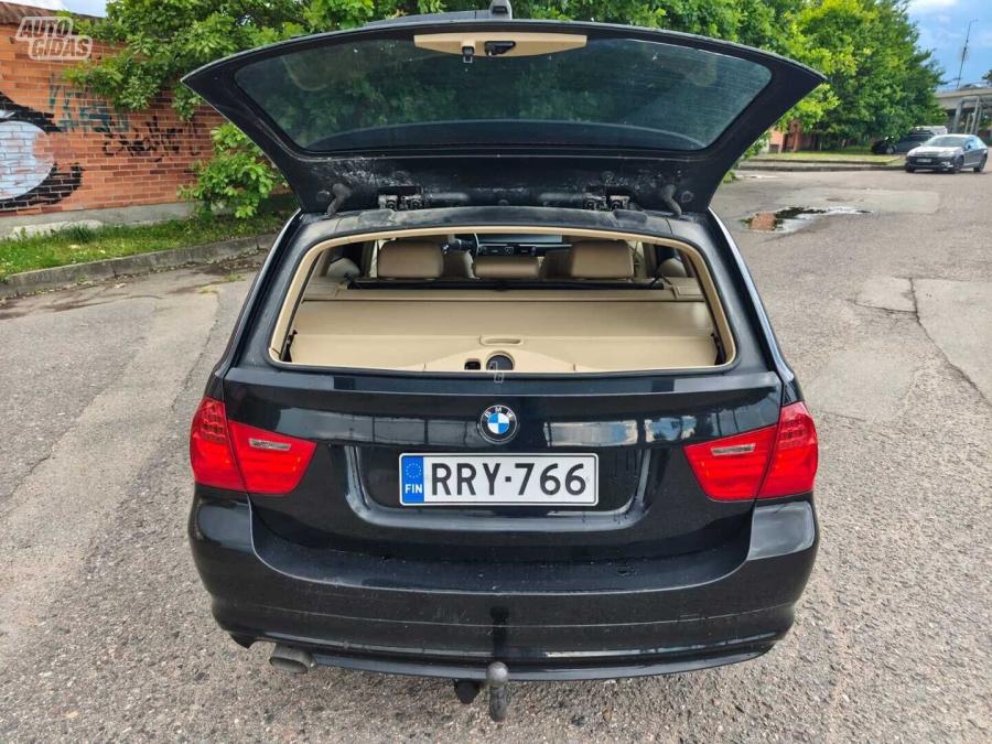 Black BMW 316 2010 in Siauliai, with an engine capacity of 2.00 L and mileage of 258 thousand km for 3950 €, photo 10 on AUTOMOTO.COM.LV