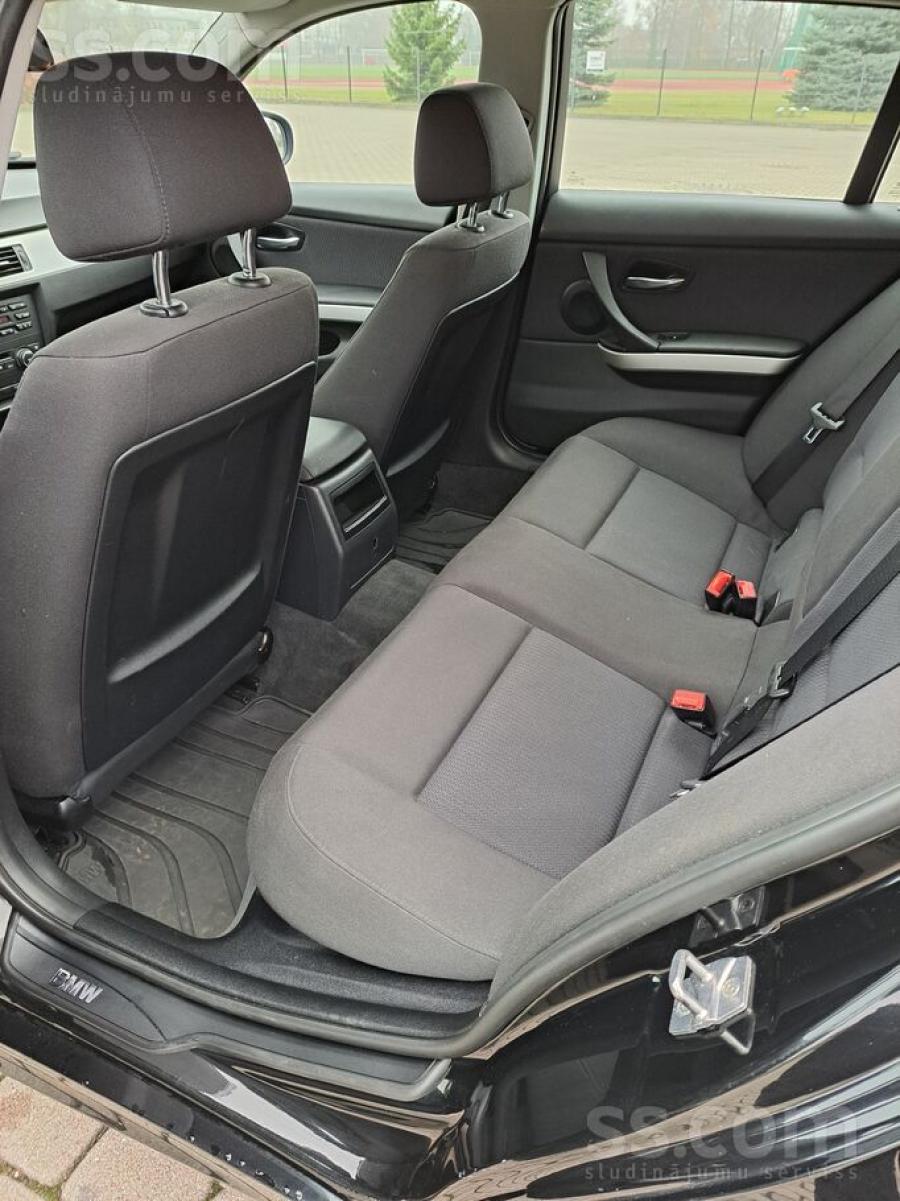 Melns BMW 316 2010 Jelgava, ar dzinēja tilpumu 2.00 L un nobraukumu 304 tūkst. km par 4100 €, foto 13 vietnē AUTOMOTO.COM.LV