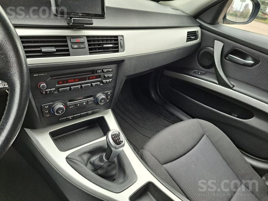 Melns BMW 316 2010 Jelgava, ar dzinēja tilpumu 2.00 L un nobraukumu 304 tūkst. km par 4100 €, foto 16 vietnē AUTOMOTO.COM.LV