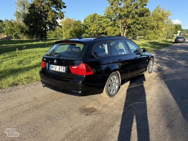 Melns BMW 316 2010 Viļņa, ar dzinēja tilpumu 2.00 L un nobraukumu 314 tūkst. km par 3600 €, foto 4 vietnē AUTOMOTO.COM.LV