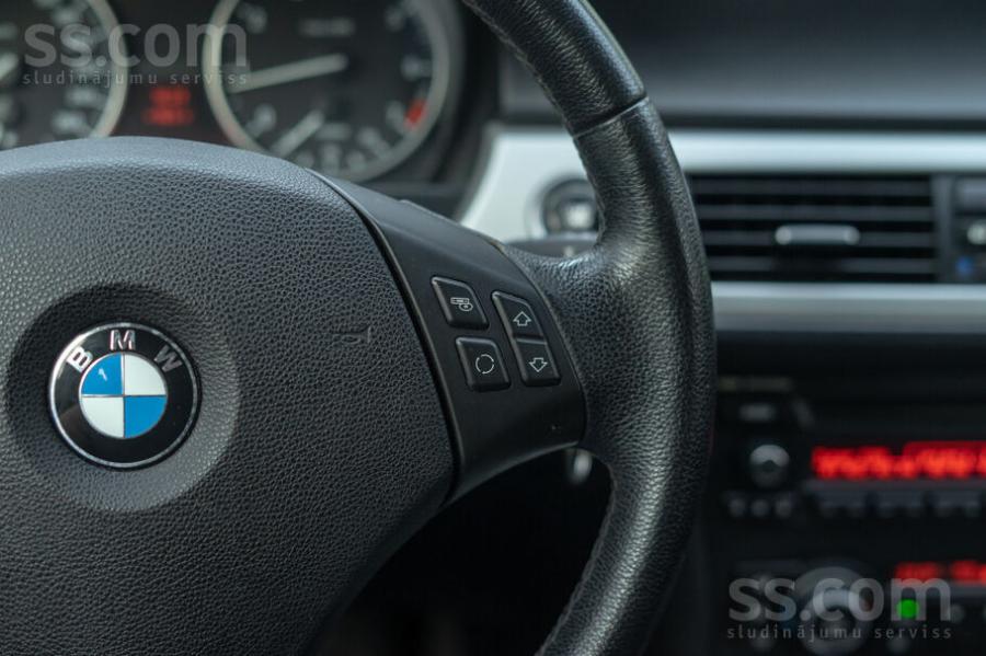 Melns BMW 316 2010 Liepāja, ar dzinēja tilpumu 1.60 L un nobraukumu 222 tūkst. km par 3950 €, foto 22 vietnē AUTOMOTO.COM.LV