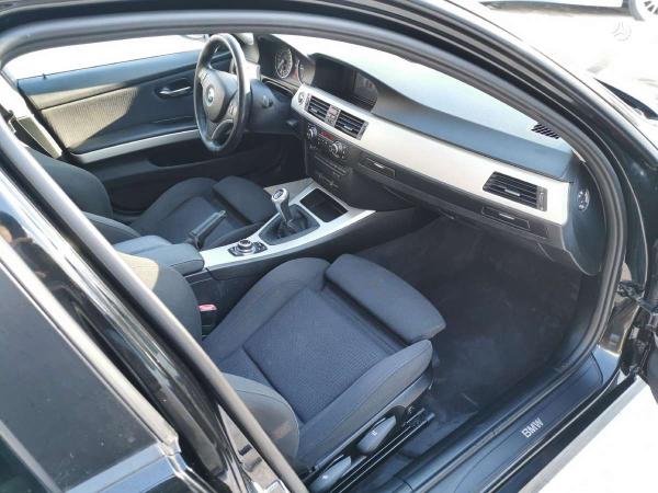 Melns BMW 316 2011 Šakiai, ar dzinēja tilpumu 2.00 L un nobraukumu 370 tūkst. km par 3800 €, foto 11 vietnē AUTOMOTO.COM.LV