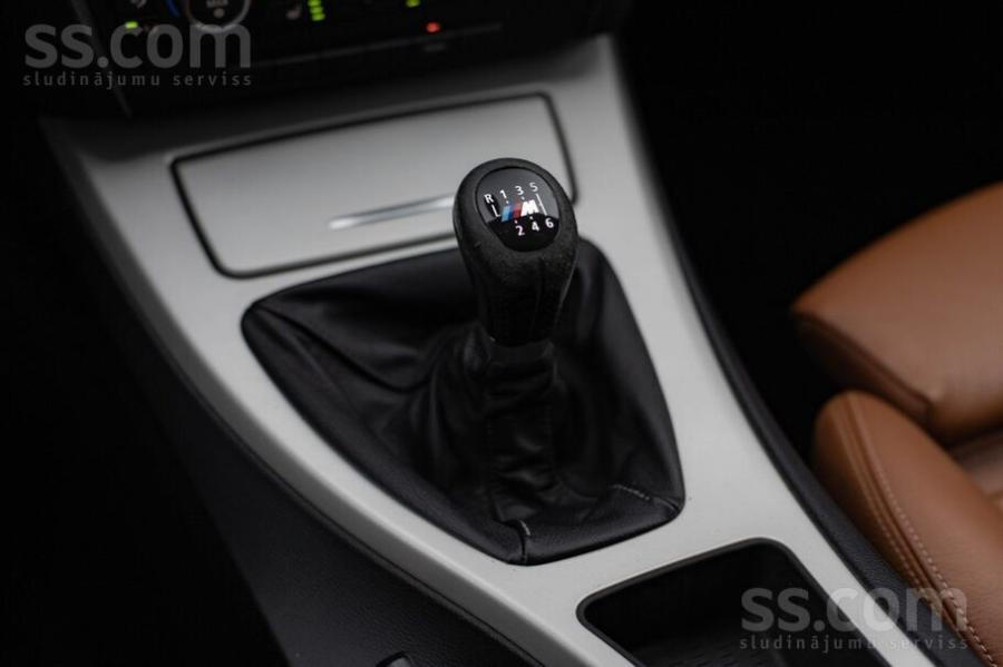 Melns BMW 316 2011 Rīga, ar dzinēja tilpumu 2.00 L un nobraukumu 285 tūkst. km par 5990 €, foto 23 vietnē AUTOMOTO.COM.LV