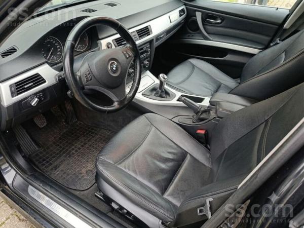 Black BMW 316 2011 in Riga, with an engine capacity of 2.00 L and mileage of 321 thousand km for 4500 €, photo 6 on AUTOMOTO.COM.LV