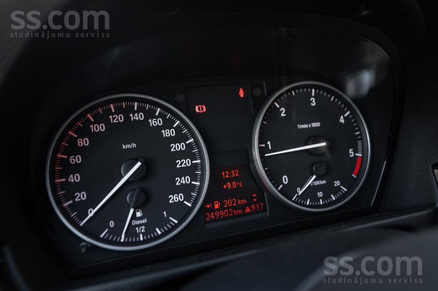 Melns BMW 316 2011 Tukums, ar dzinēja tilpumu 2.00 L un nobraukumu 0 tūkst. km par 5290 €, foto 21 vietnē AUTOMOTO.COM.LV