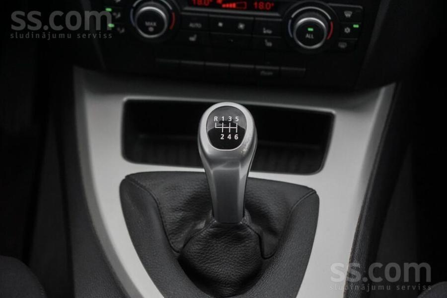 Melns BMW 316 2011 Rīga, ar dzinēja tilpumu 2.00 L un nobraukumu 231 tūkst. km par 4490 €, foto 12 vietnē AUTOMOTO.COM.LV