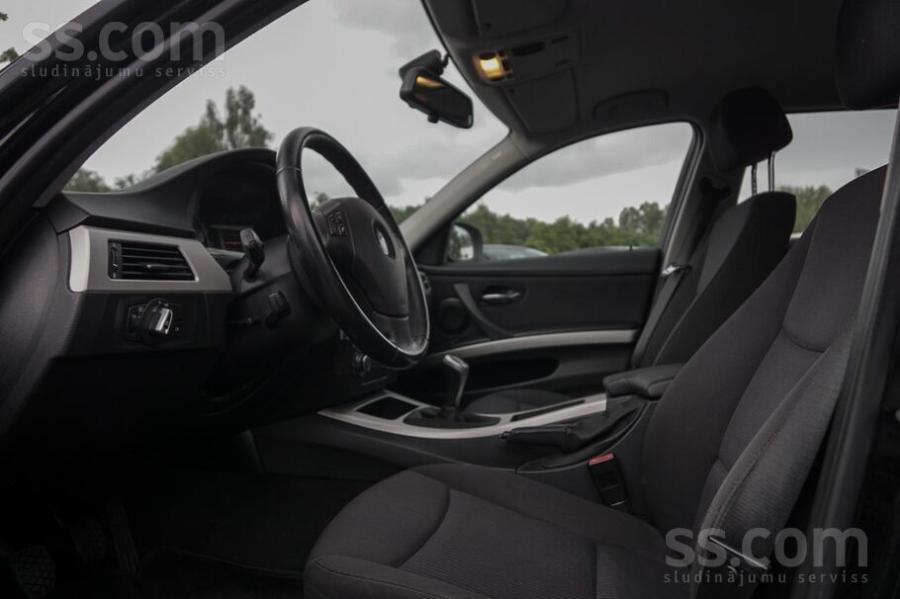 Melns BMW 316 2011 Rīga, ar dzinēja tilpumu 2.00 L un nobraukumu 231 tūkst. km par 4490 €, foto 14 vietnē AUTOMOTO.COM.LV