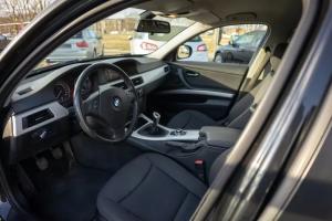Black BMW 316 2011 in Liepaja, with an engine capacity of 2.00 L and mileage of 269 thousand km for 4900 €, photo 9 on AUTOMOTO.COM.LV