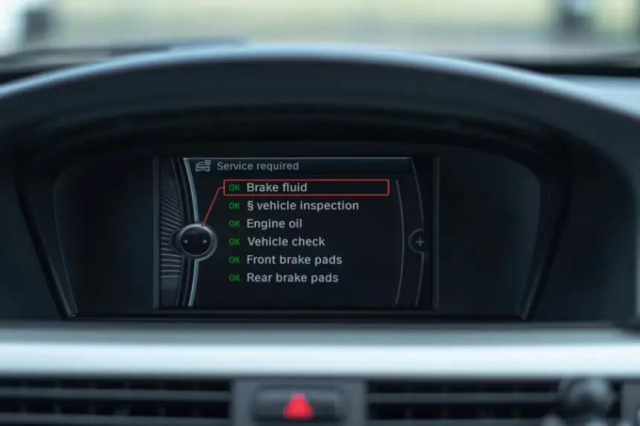 Black BMW 316 2011 in Liepaja, with an engine capacity of 2.00 L and mileage of 269 thousand km for 4900 €, photo 21 on AUTOMOTO.COM.LV