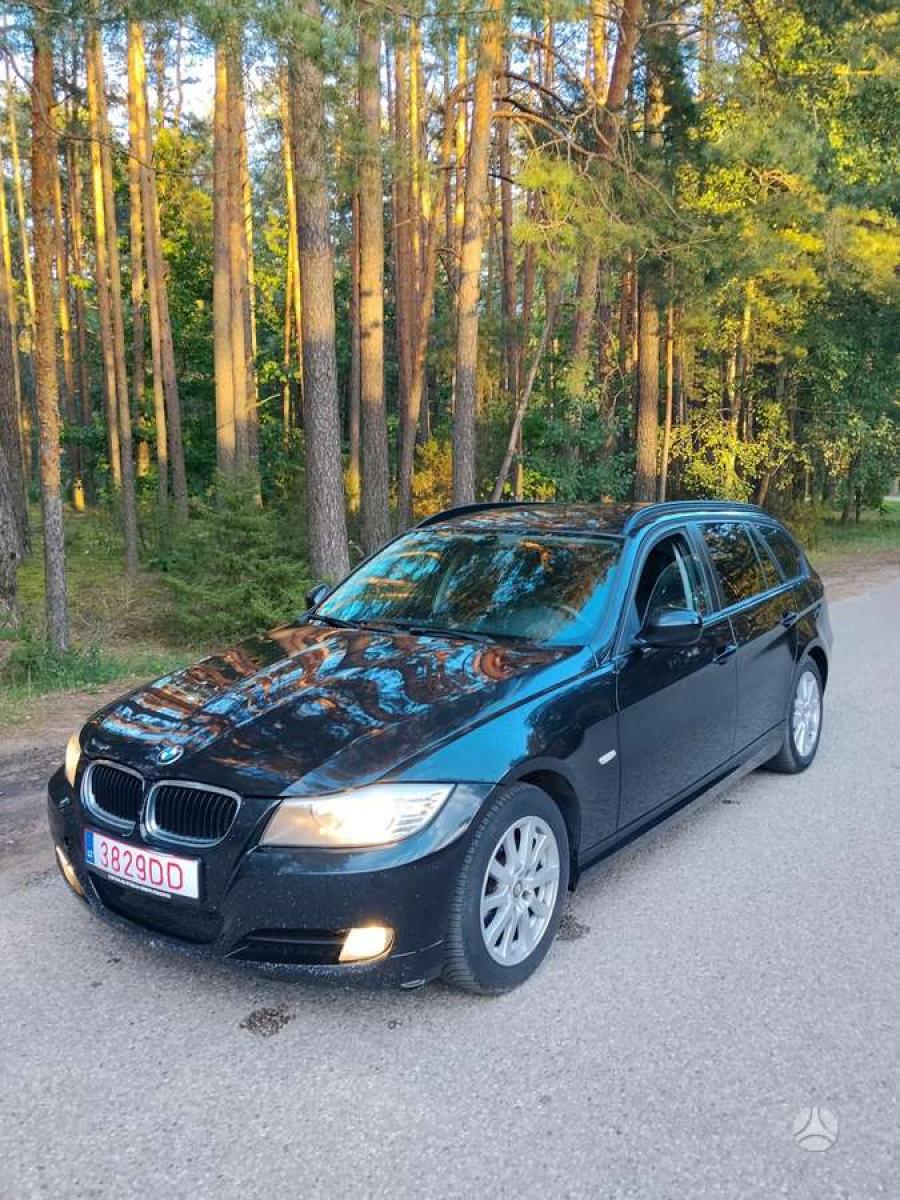 Black BMW 316 2011 in Druskininkai, with an engine capacity of 0.00 L and mileage of 340 thousand km for 2999 €, photo 4 on AUTOMOTO.COM.LV