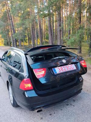 Black BMW 316 2011 in Druskininkai, with an engine capacity of 0.00 L and mileage of 340 thousand km for 2999 €, photo 6 on AUTOMOTO.COM.LV