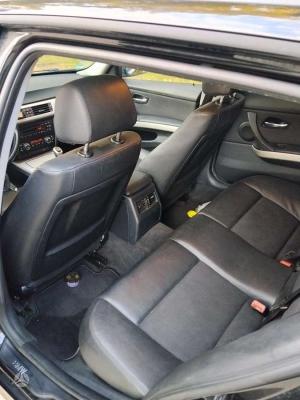 Black BMW 316 2011 in Druskininkai, with an engine capacity of 0.00 L and mileage of 340 thousand km for 2999 €, photo 9 on AUTOMOTO.COM.LV