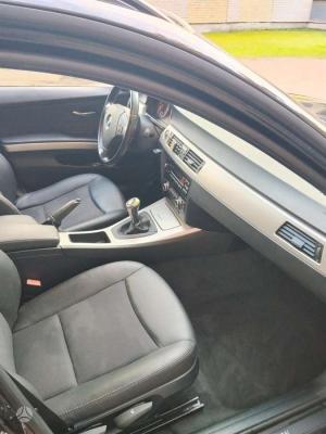 Black BMW 316 2011 in Druskininkai, with an engine capacity of 0.00 L and mileage of 340 thousand km for 2999 €, photo 10 on AUTOMOTO.COM.LV