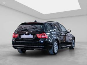 Melns BMW 316 2011 Kauņa, ar dzinēja tilpumu 2.00 L un nobraukumu 253 tūkst. km par 4990 €, foto 4 vietnē AUTOMOTO.COM.LV