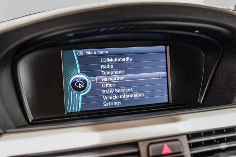 Melns BMW 316 2011 Kauņa, ar dzinēja tilpumu 2.00 L un nobraukumu 253 tūkst. km par 4990 €, foto 13 vietnē AUTOMOTO.COM.LV