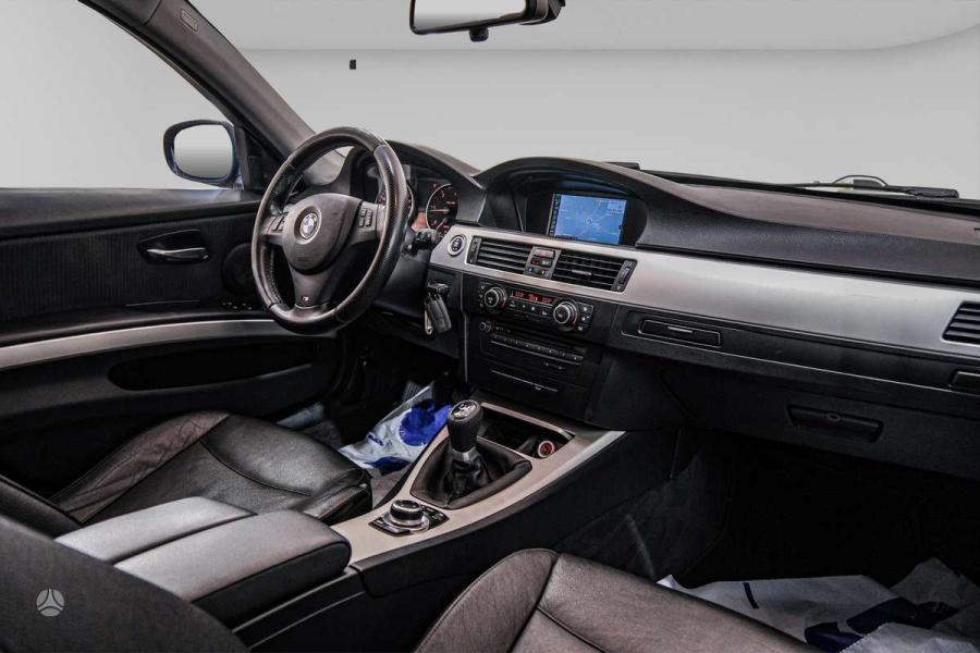Melns BMW 316 2011 Kauņa, ar dzinēja tilpumu 2.00 L un nobraukumu 253 tūkst. km par 4990 €, foto 14 vietnē AUTOMOTO.COM.LV