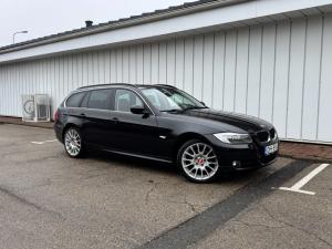 Black BMW 316 2012 in Riga, with an engine capacity of 2.00 L and mileage of 253 thousand km for 5795 €, photo 15 on AUTOMOTO.COM.LV