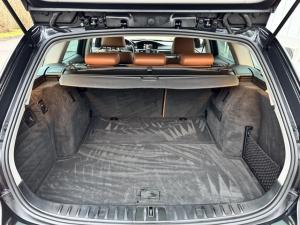 Black BMW 316 2012 in Riga, with an engine capacity of 2.00 L and mileage of 253 thousand km for 5795 €, photo 30 on AUTOMOTO.COM.LV