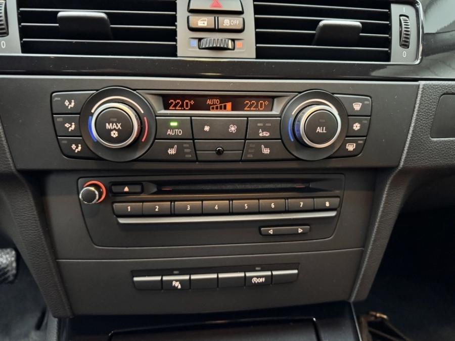 Black BMW 316 2012 in Riga, with an engine capacity of 2.00 L and mileage of 253 thousand km for 5795 €, photo 37 on AUTOMOTO.COM.LV