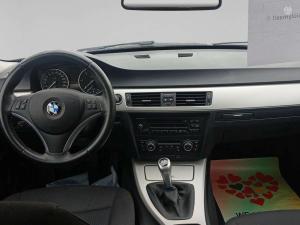 Melns BMW 316 2012 Viļņa, ar dzinēja tilpumu 1.60 L un nobraukumu 218 tūkst. km par 3600 €, foto 8 vietnē AUTOMOTO.COM.LV