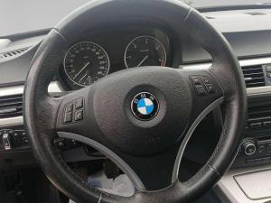 Melns BMW 316 2012 Viļņa, ar dzinēja tilpumu 1.60 L un nobraukumu 218 tūkst. km par 3600 €, foto 12 vietnē AUTOMOTO.COM.LV