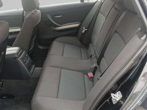 Melns BMW 316 2012 Viļņa, ar dzinēja tilpumu 1.60 L un nobraukumu 218 tūkst. km par 3600 €, foto 13 vietnē AUTOMOTO.COM.LV