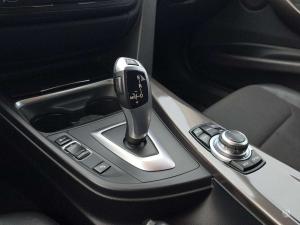 Melns BMW 316 2013 Klaipėda, ar dzinēja tilpumu 2.00 L un nobraukumu 308 tūkst. km par 6999 €, foto 17 vietnē AUTOMOTO.COM.LV