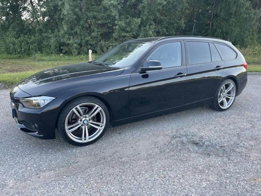 Black BMW 316 2014 in Kaunas, with an engine capacity of 1.60 L and mileage of 154 thousand km for 6950 €, photo 9 on AUTOMOTO.COM.LV