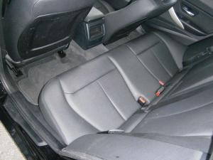 Black BMW 316 2014 in Alytus, with an engine capacity of 2.00 L and mileage of 410 thousand km for 5800 €, photo 10 on AUTOMOTO.COM.LV