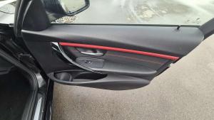 Black BMW 316 2015 in Taurage, with an engine capacity of 2.00 L and mileage of 318 thousand km for 7450 €, photo 32 on AUTOMOTO.COM.LV