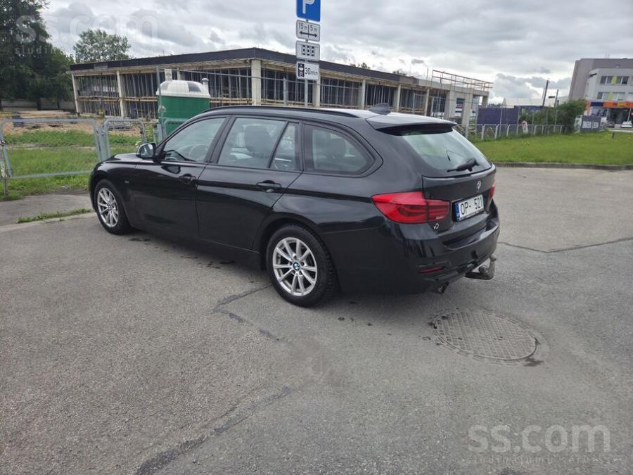 Black BMW 316 2016 in Riga, with an engine capacity of 2.00 L and mileage of 317 thousand km for 8200 €, photo 5 on AUTOMOTO.COM.LV