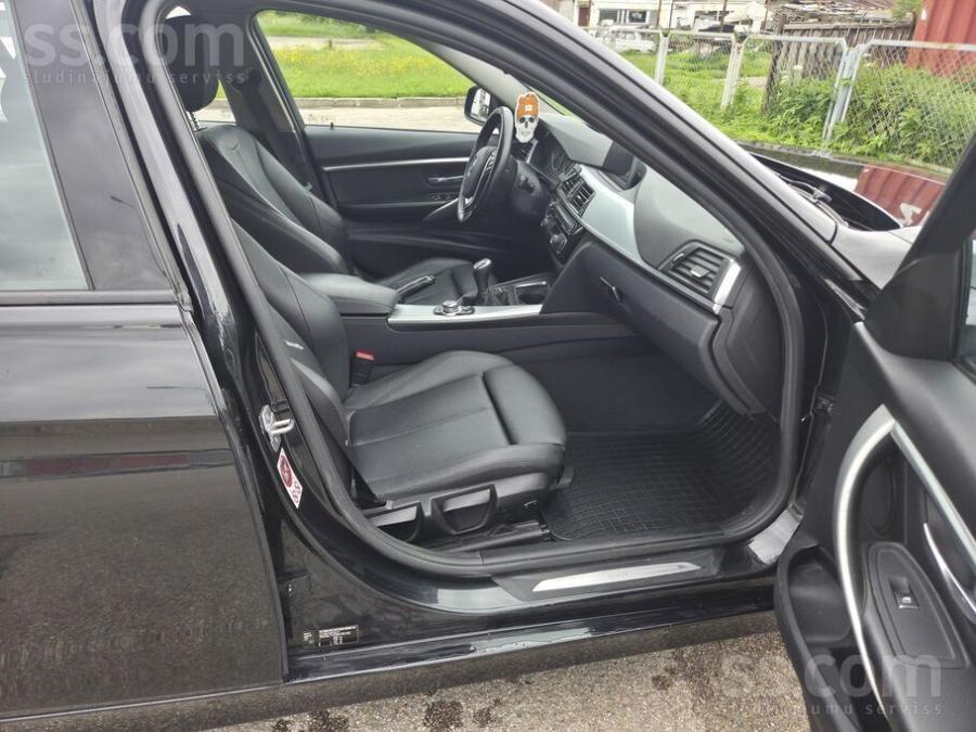 Black BMW 316 2016 in Riga, with an engine capacity of 2.00 L and mileage of 317 thousand km for 8200 €, photo 9 on AUTOMOTO.COM.LV