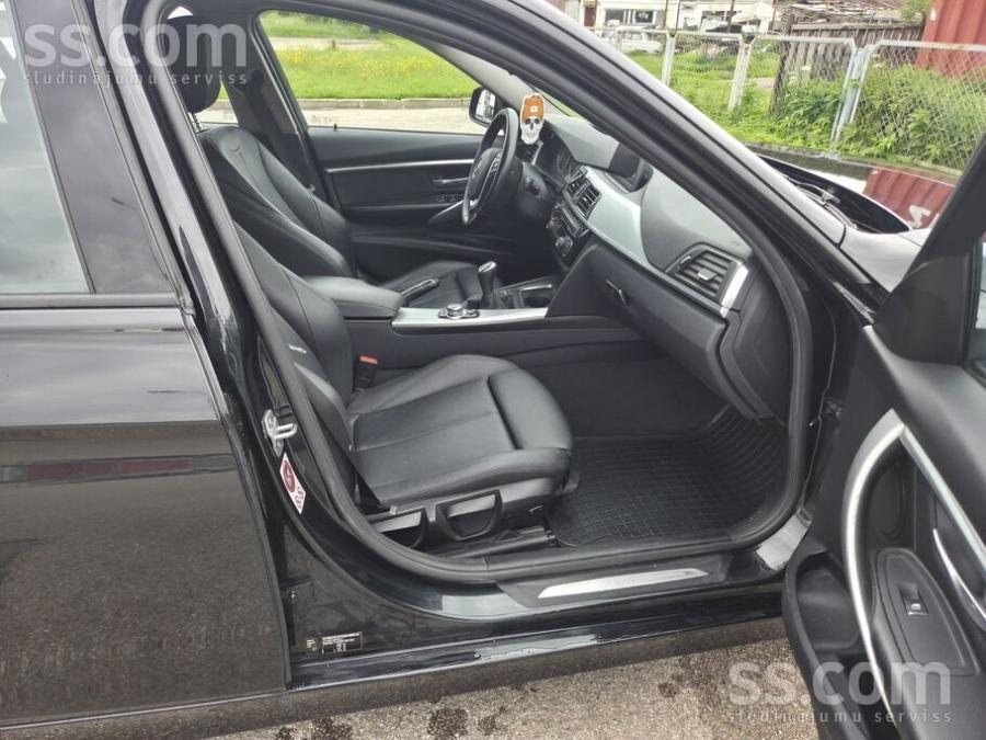 Melns BMW 316 2016 Cēsis, ar dzinēja tilpumu 2.00 L un nobraukumu 318 tūkst. km par 6300 €, foto 13 vietnē AUTOMOTO.COM.LV